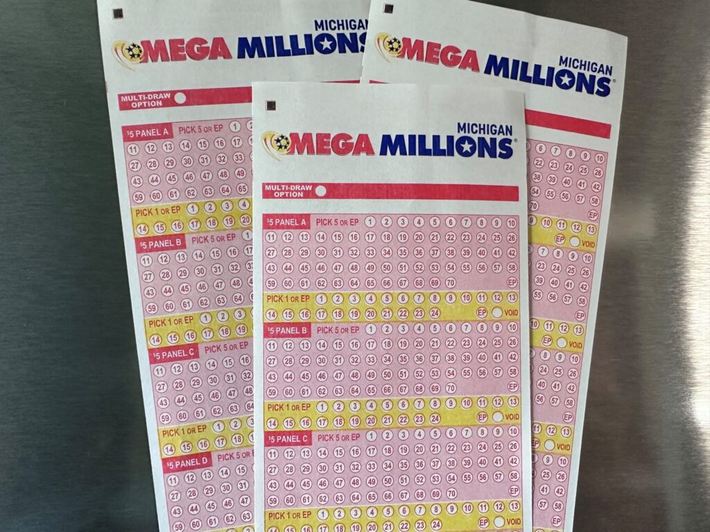 Mega Millions Jackpot Hits $125 Million: Winning Numbers Revealed ...