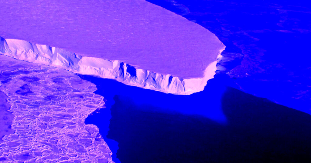 Scientists Warn of Imminent Collapse of Antarctic's Thwaites Glacier ...