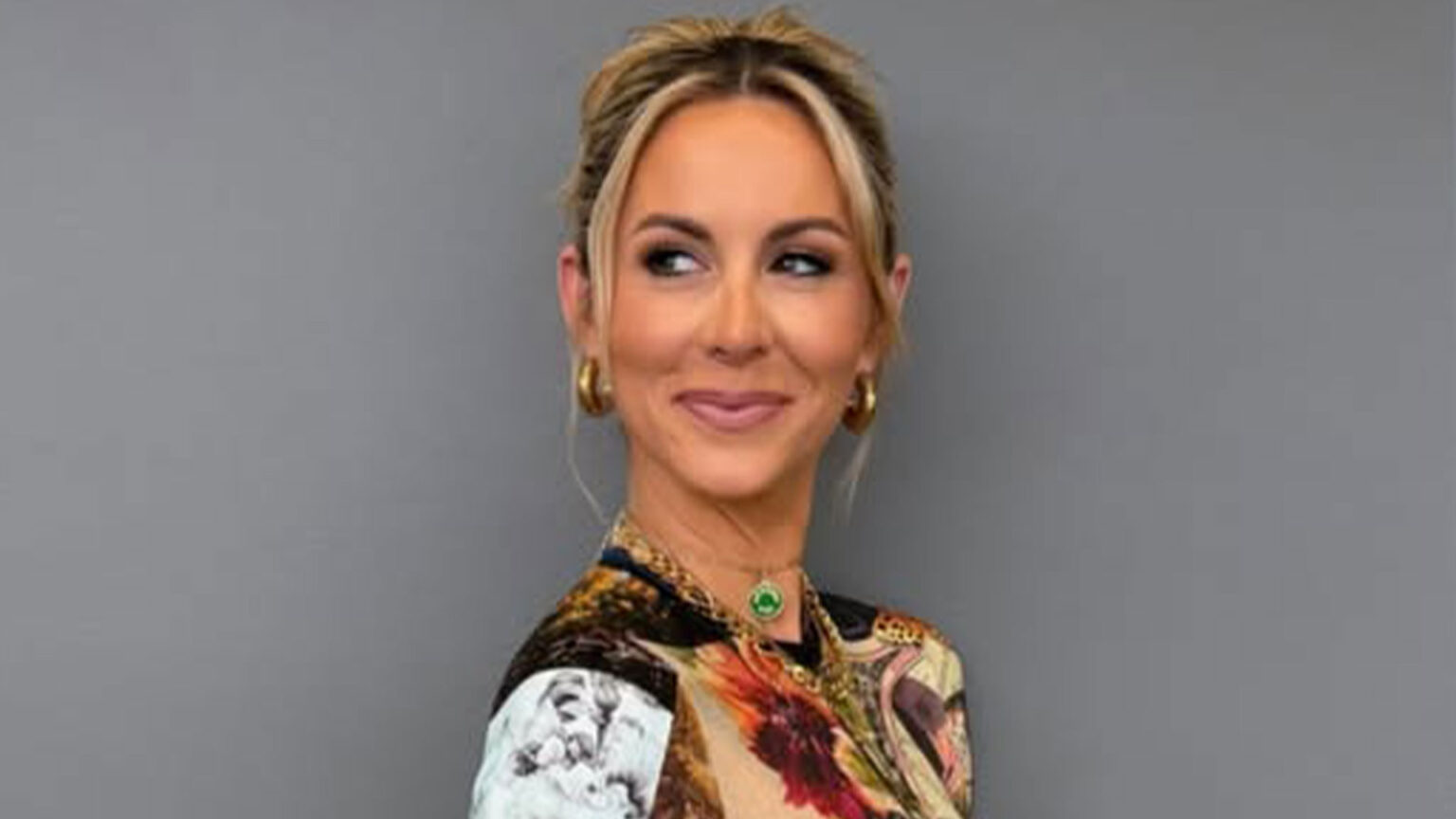 Laura Rutledge Stuns Fans with New Look on ESPN, Goes Viral - THESCJOURNAL