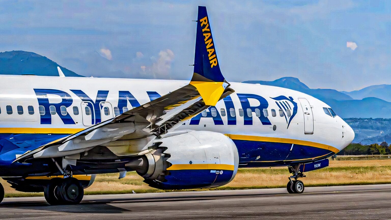 Ryanair Plans Massive 2026 Expansion with Boeing 737 MAX 8-200 ...